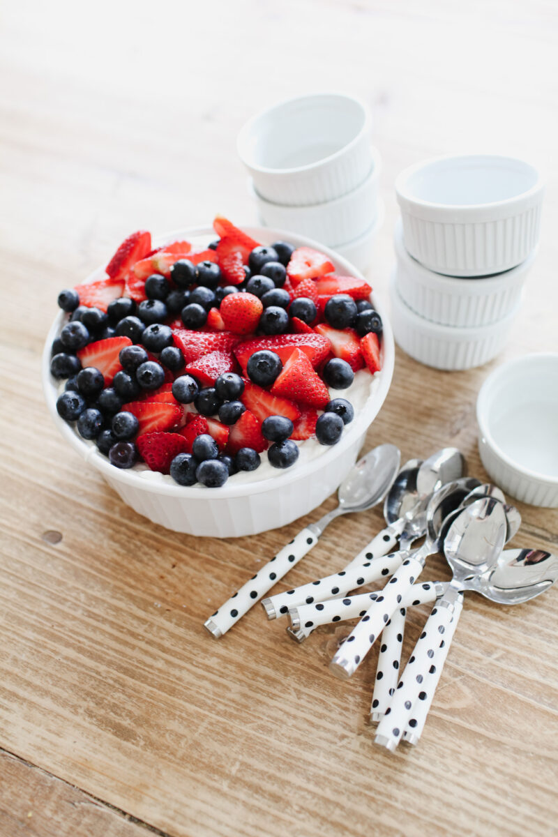 The Best No-bake Lemon Berry Cheesecake Trifle Summer Dessert ...